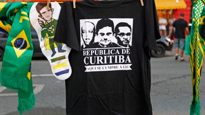 O fim melancólico da república de Curitiba - Antropofagista